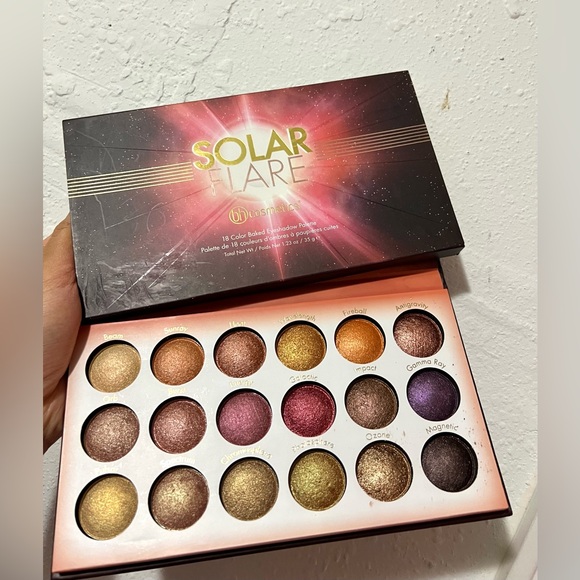 BH Cosmetics | Makeup | Solar Flare Palette Bh Cosmetics 8 Color Baked ...